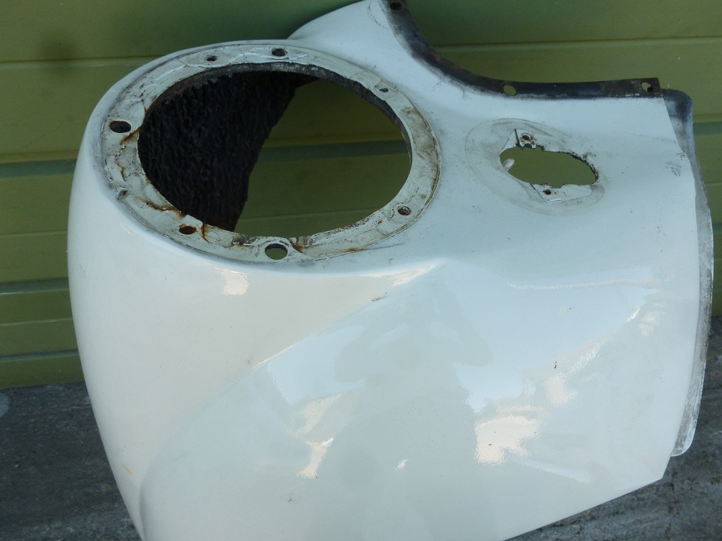 MORRIS MINOR 1000 SECONDHAND FRONT WINGS. — Minorparts of Oxford