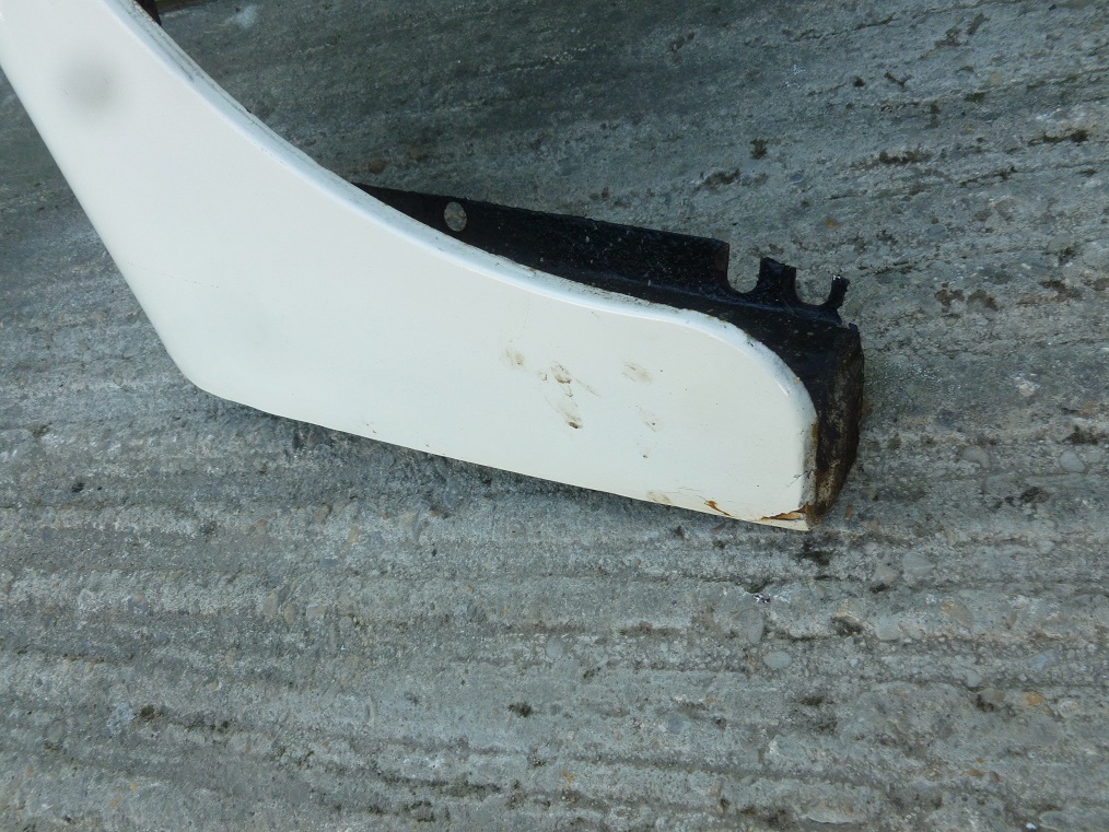 MORRIS MINOR 1000 SECONDHAND FRONT WINGS. — Minorparts of Oxford